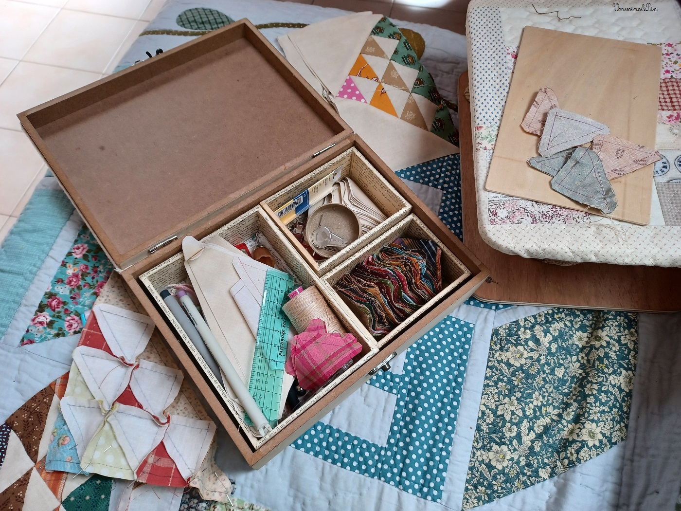 Ouvrage de vacances – Verveine & Lin